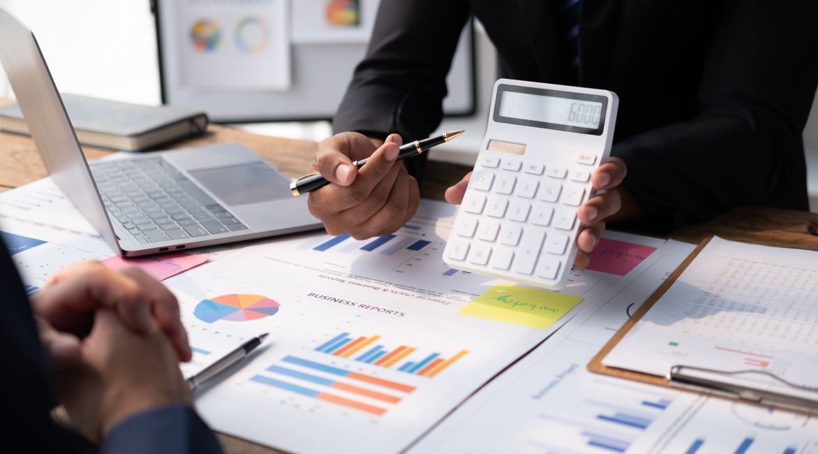 Outsourced Accounting Advantage for Accountants: BUILD, SCALE, THRIVE